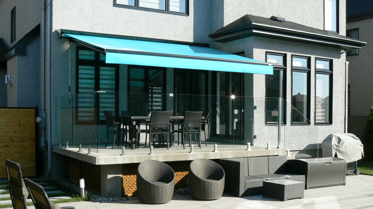 Awnings, Pergolas, Sun Shelters Made in Montreal | Ombrasole Awnings